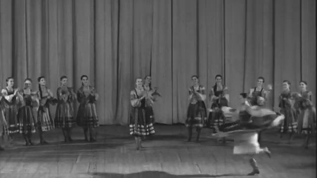 Репетиция Надежды Надеждиной в Концертном зале имени П.И. Чайковского / Мира Кольцова / Берёзка