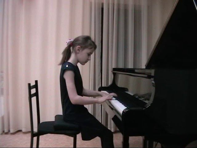 Ермакова Виктория, 2 класс П.И. Чайковский "Новая кукла"