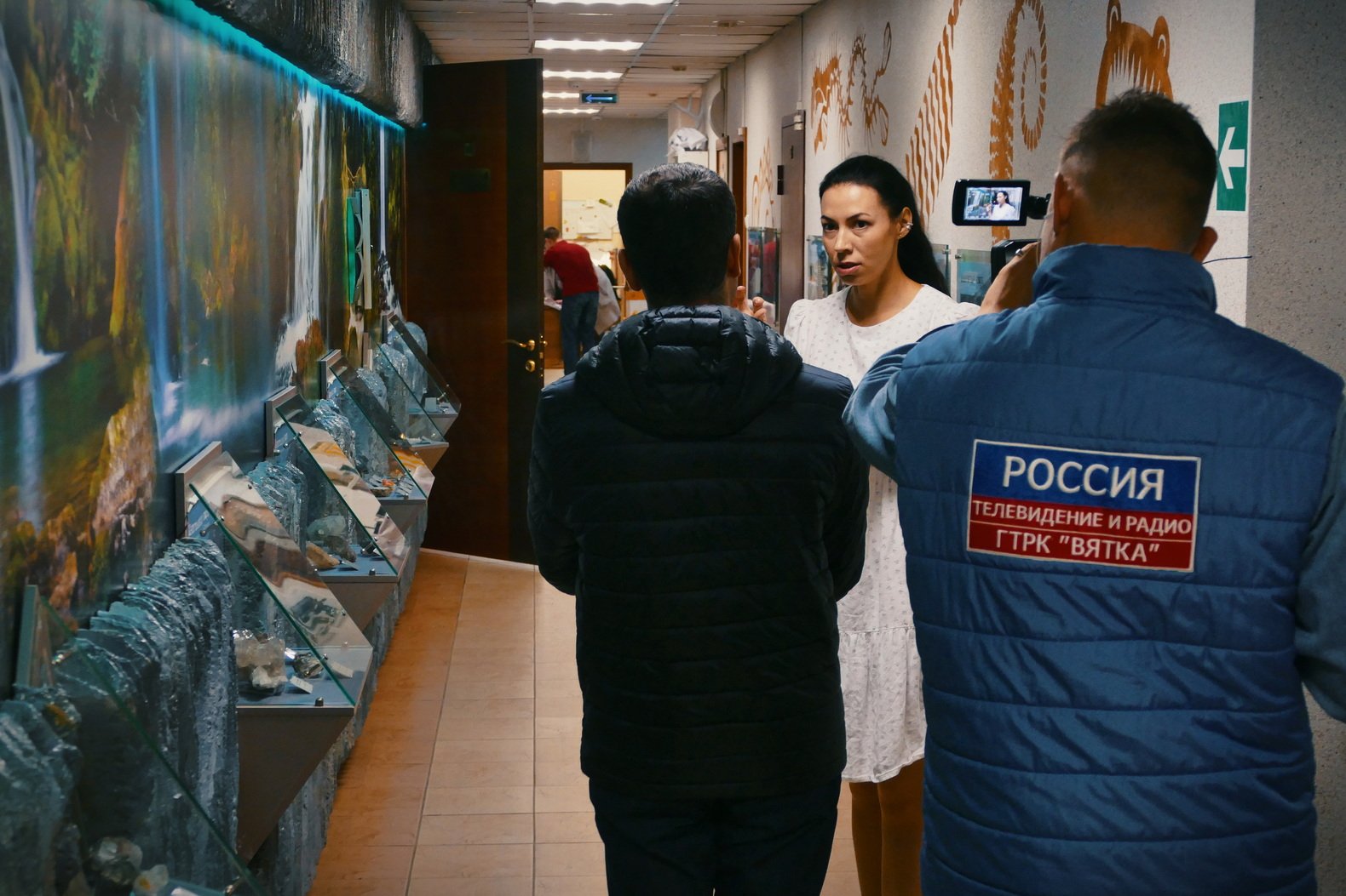 Как мы выставку "Многоликий Кварц" в Кирове монтировали