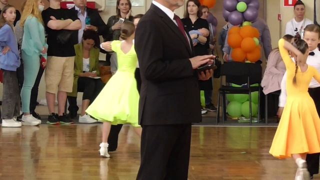 07 - Дети 2+1 (Е класс) La (3 танца) 1/2 F