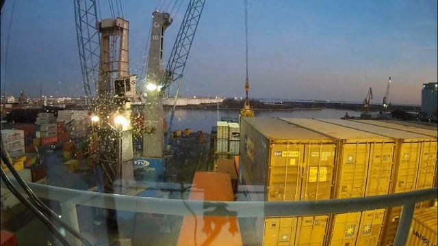 Венеция, Италия. Порт Маргера. Timelapse.