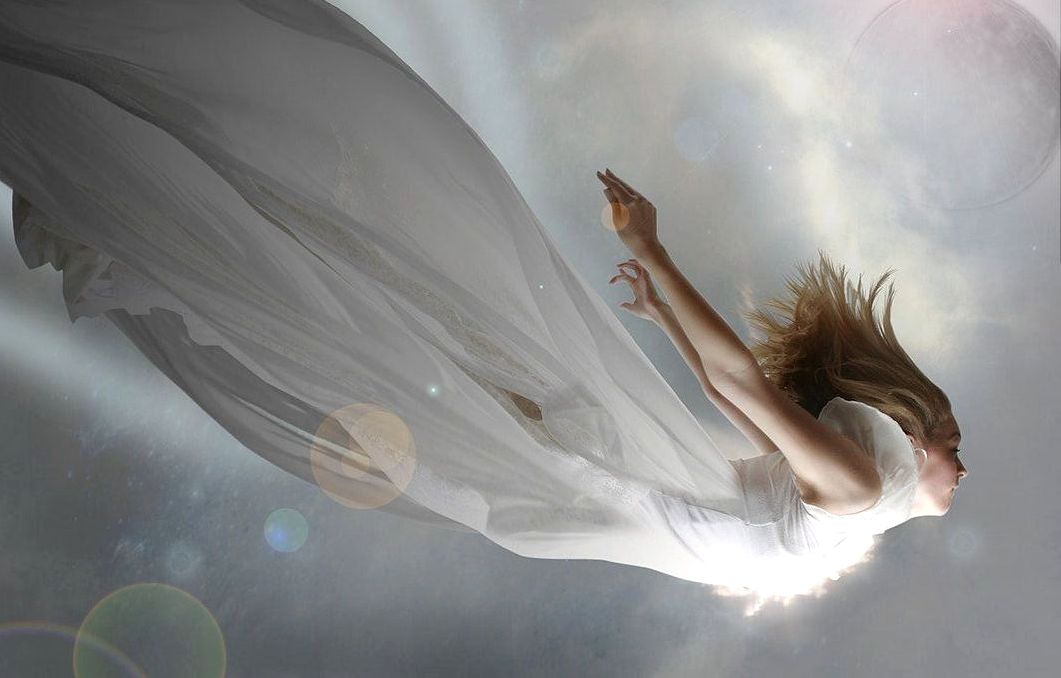 Стихотворение: "КОД ДУШИ". Читает автор — Елена Артёменко. Запись: июнь, 2023 года.