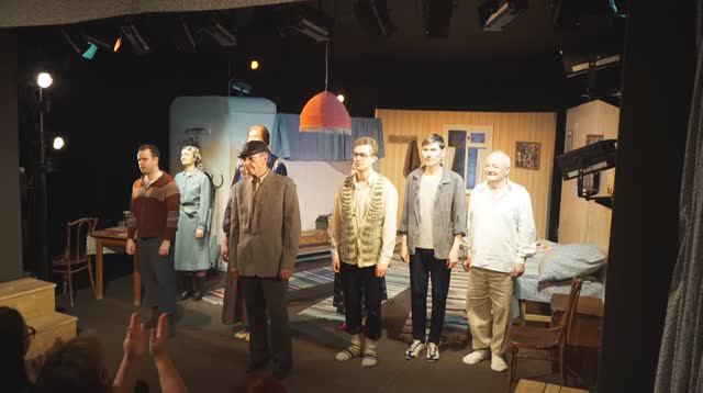 Тверской театр драмы. Финал спектакля  "Охота жить" по Шукшину. Режиссер - А. Сафронов.