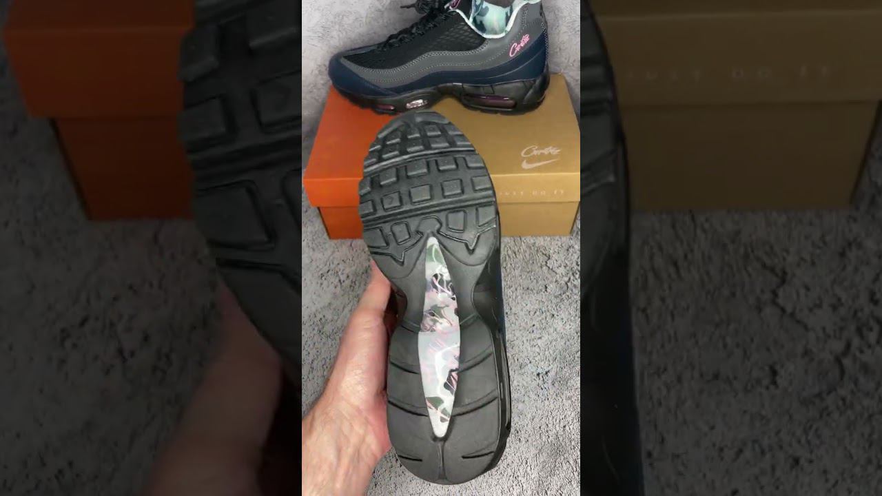 Кpосcoвки Nike Air Max 95 x Cоrtеiz 'Rules the World - Pink Beam'