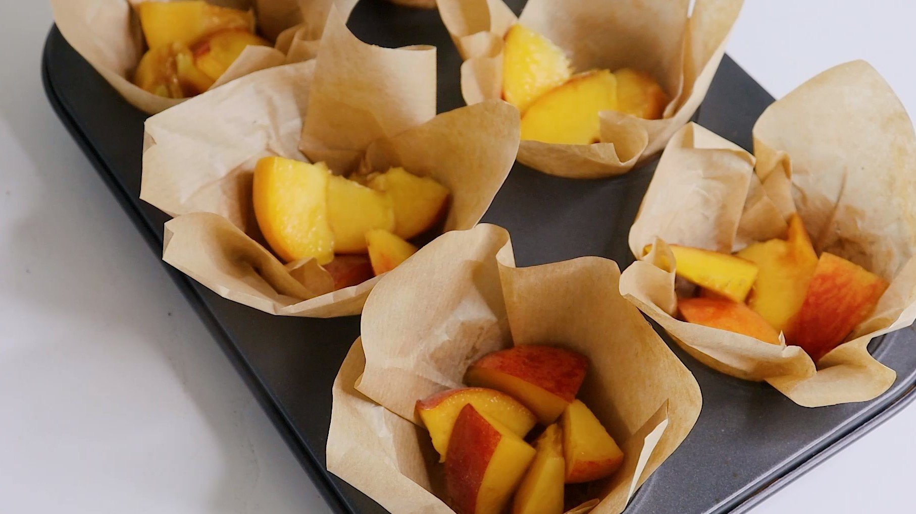 Вкуснейшие кексики с персиками к чаю. Тают во рту! Нежнее любого торта.