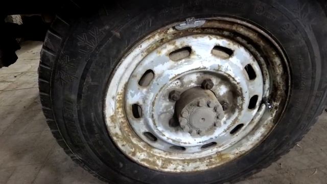 Ставим диски от ГАЗЕЛЬ   баргузин на УАЗ буханку..mp4