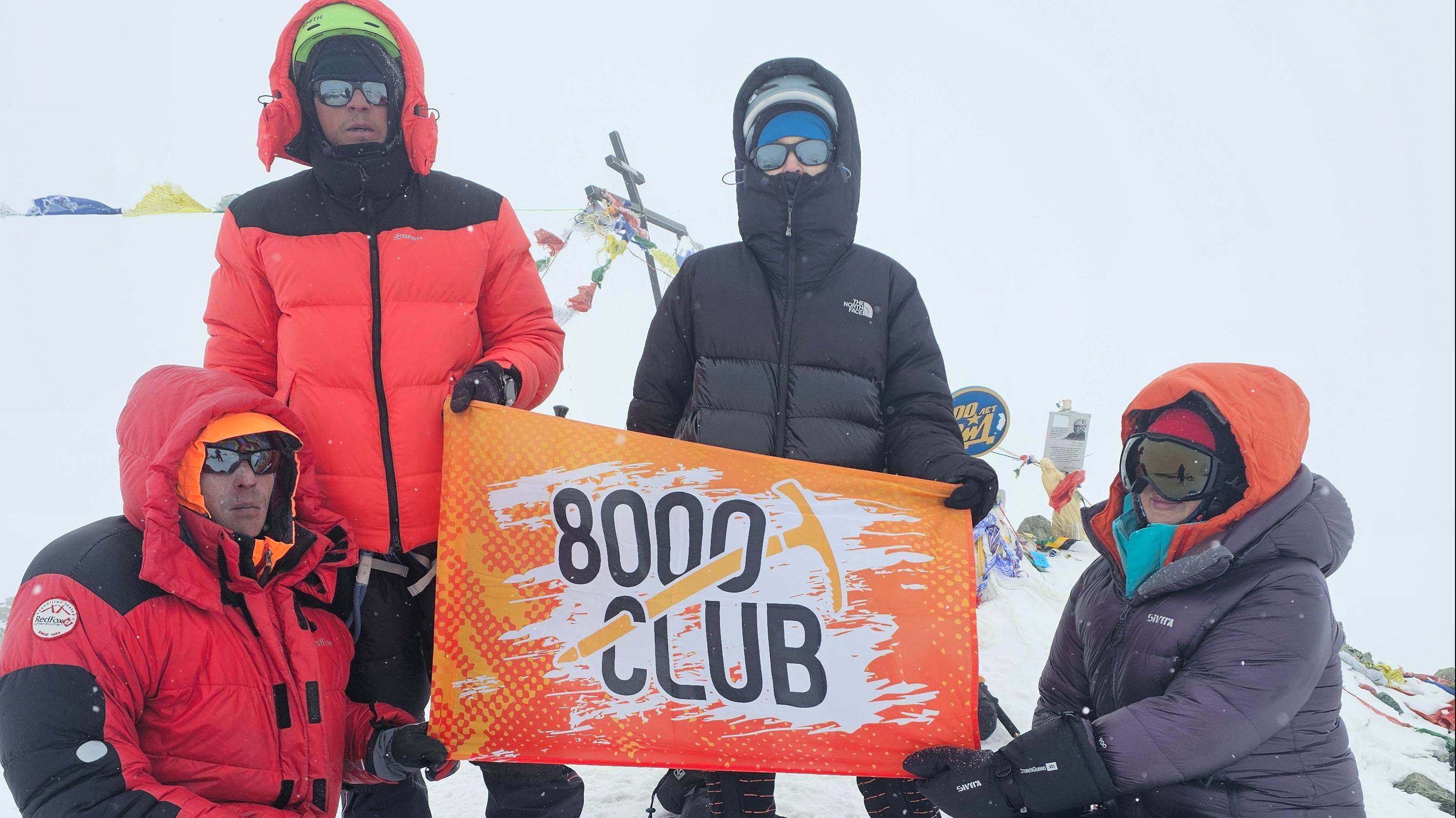 Фрагменты восхождения группы Клуба 8000 на пик Ленина. 15 августа 2024 года