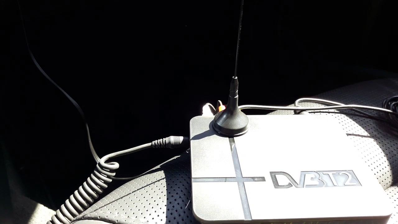 Ресивер DVB-T2 в Volvo XC70.
