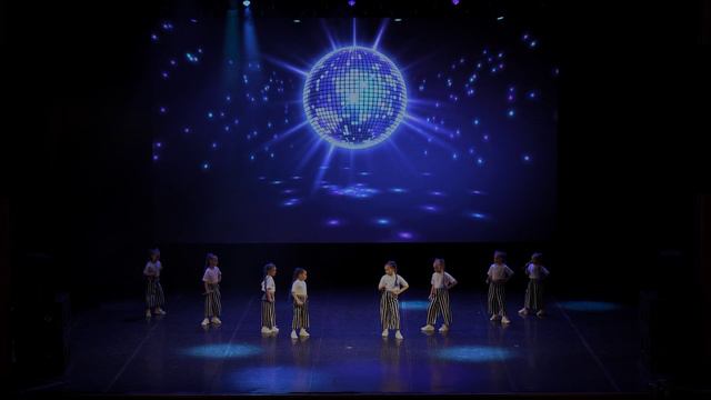 Шоу-группа Sмузи - На радостях