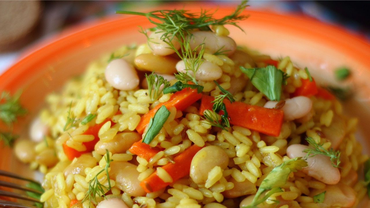 🥘 Плов с фасолью - видео рецепт. Вкусное вегетарианское блюдо на каждый день!