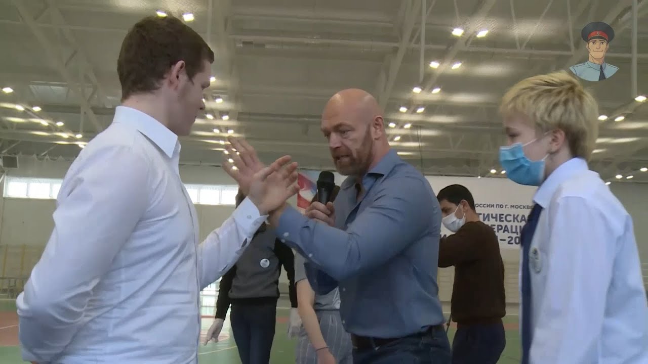 Московские полицейские провели встречу со школьниками