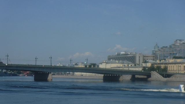 Прохождение трёх первых кораблей у Финляндского вокзала