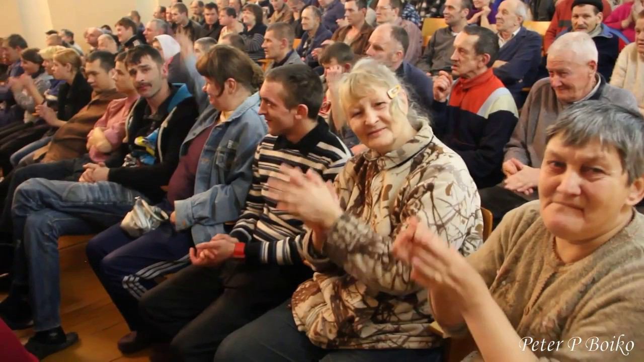 Благотворительный концерт в Столбцовском ПНИ. Руслан Алехно — Тысячи дней с тобой.