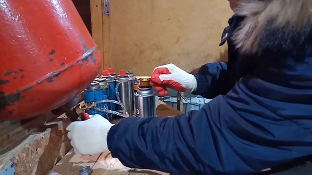 Готовимся к сезону металлокопа. Заправляю газовые балоны для кемпинга. #КопМеталлавлесу #металлокоп