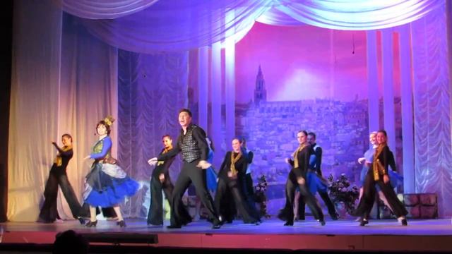 Танец Шимми из оперетты "Баядера". исп. В. Муртазин и Л. Цыпина, хор и балет.