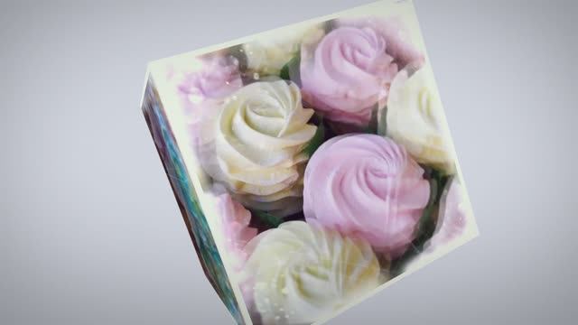 Intro (анимация логотипа и фото в кубе)  ?