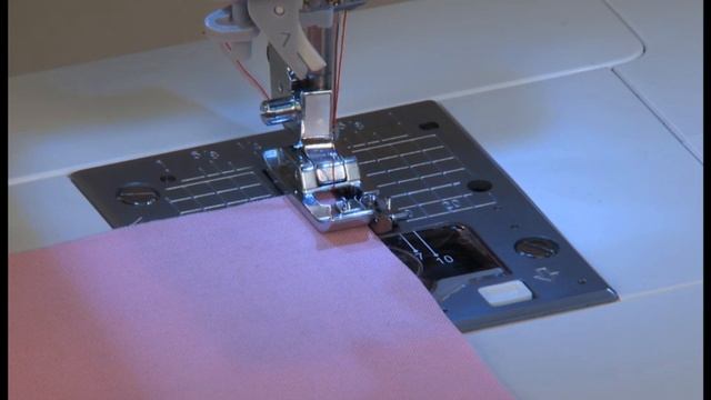 JUKI HZL-F600, 7 часть Выполнение крае-обметочной строчки.