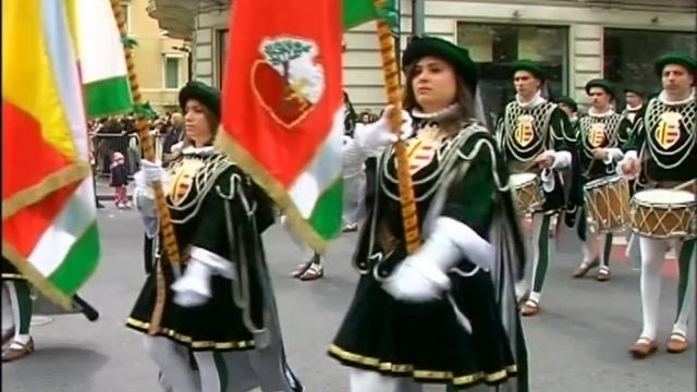 Карнавал Цветов -конкурс флористов в Италии Сан-Ремо 2011 часть 3.