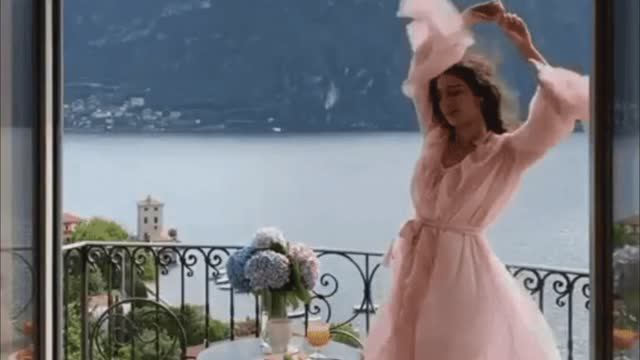 Я в твоих лучах живу. Любовь Чернышова - тихи и монтаж, Наталья Первина - музыка "Утро" и декламация