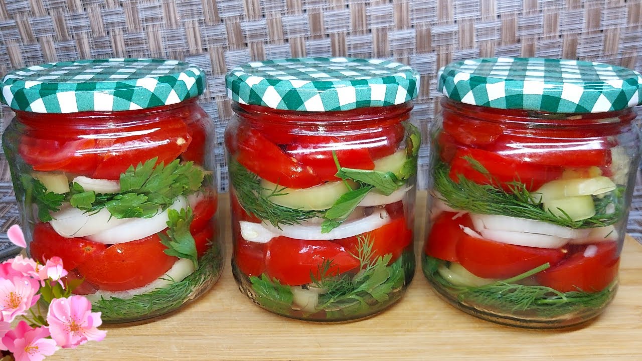 Вкуснейшие помидоры на зиму! Салат из помидоров на зиму. Простой рецепт без заморочек.