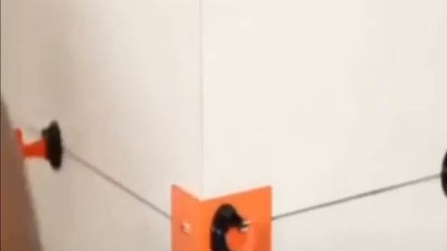 Укладка плитки с помощью свп.