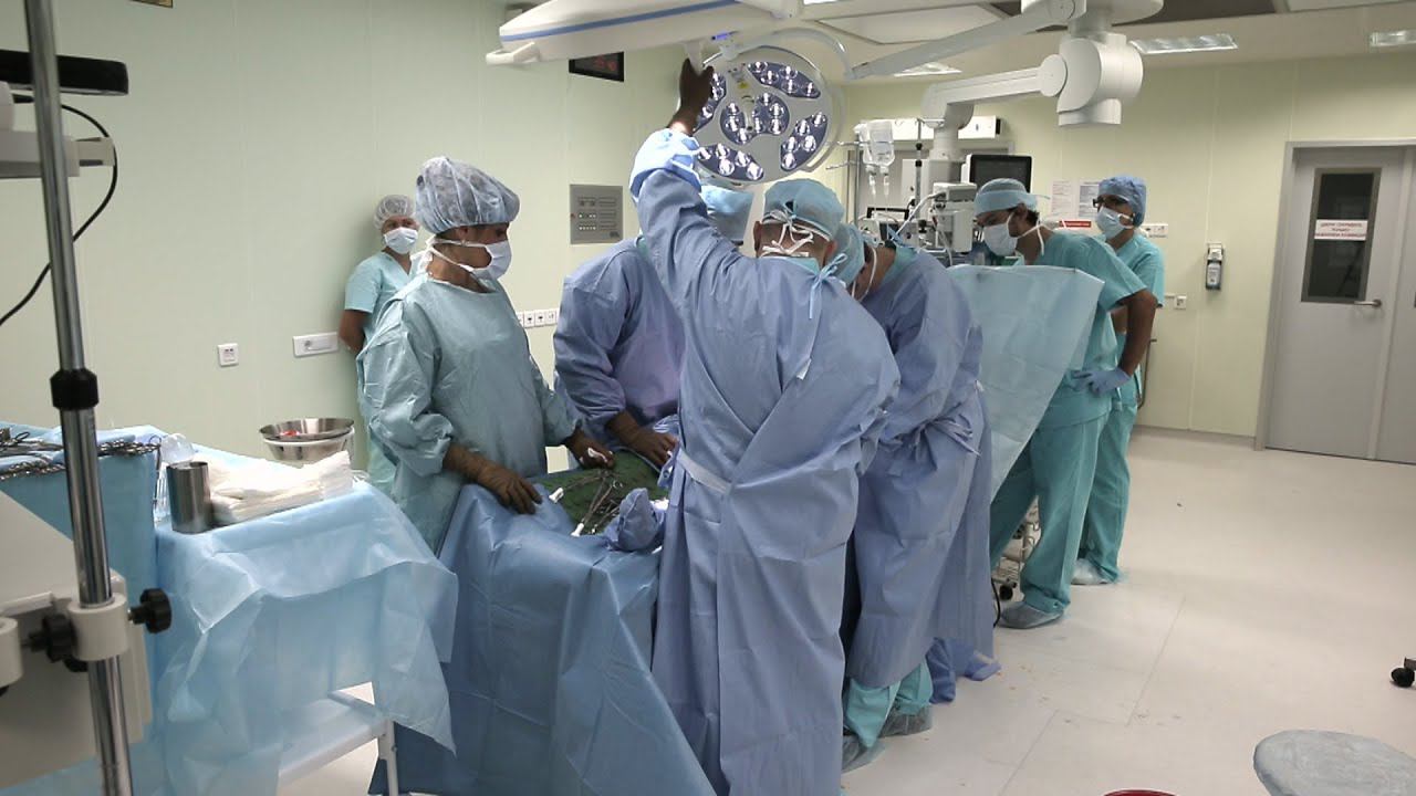 Остеогенная саркома коленного сустава.