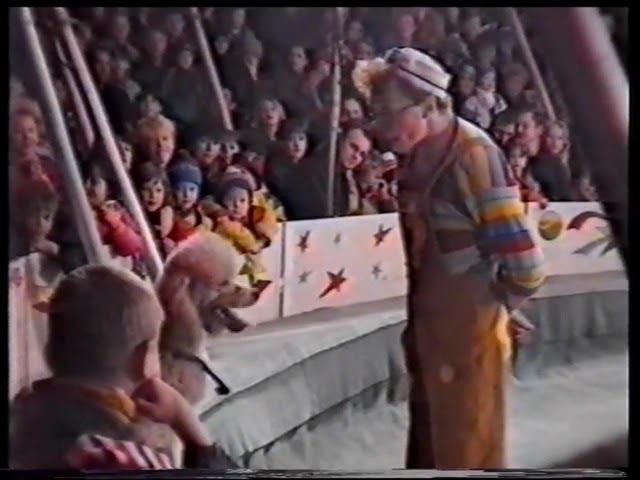Клоун Рыжик. Дрессировщик.