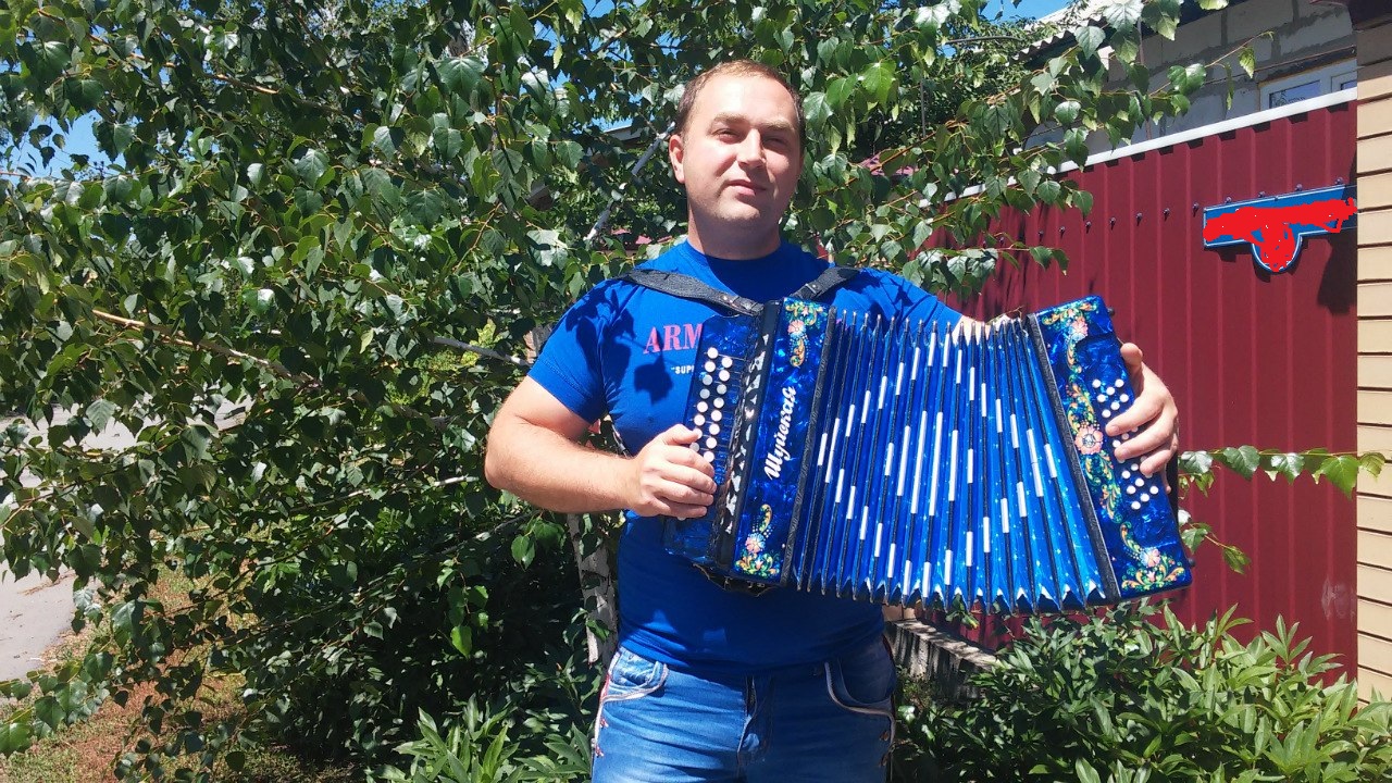 песня Спетая Душой про Деревню мою под Гармошку.