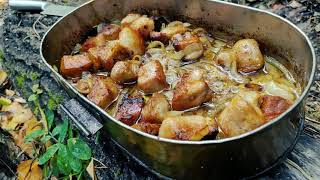 МЯСО В КОТЕЛКЕ НА ПРИРОДЕ В ДИКОМ МЕСТЕ