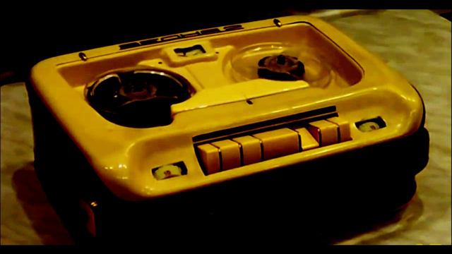 Со старых катушек шуточные песни.