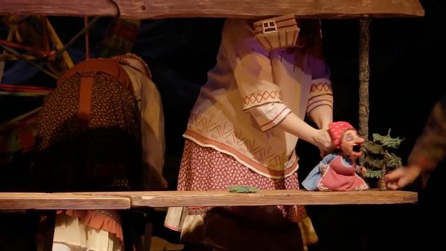 Фрагмент спектакля "Сказки с небесного чердака" (5+)