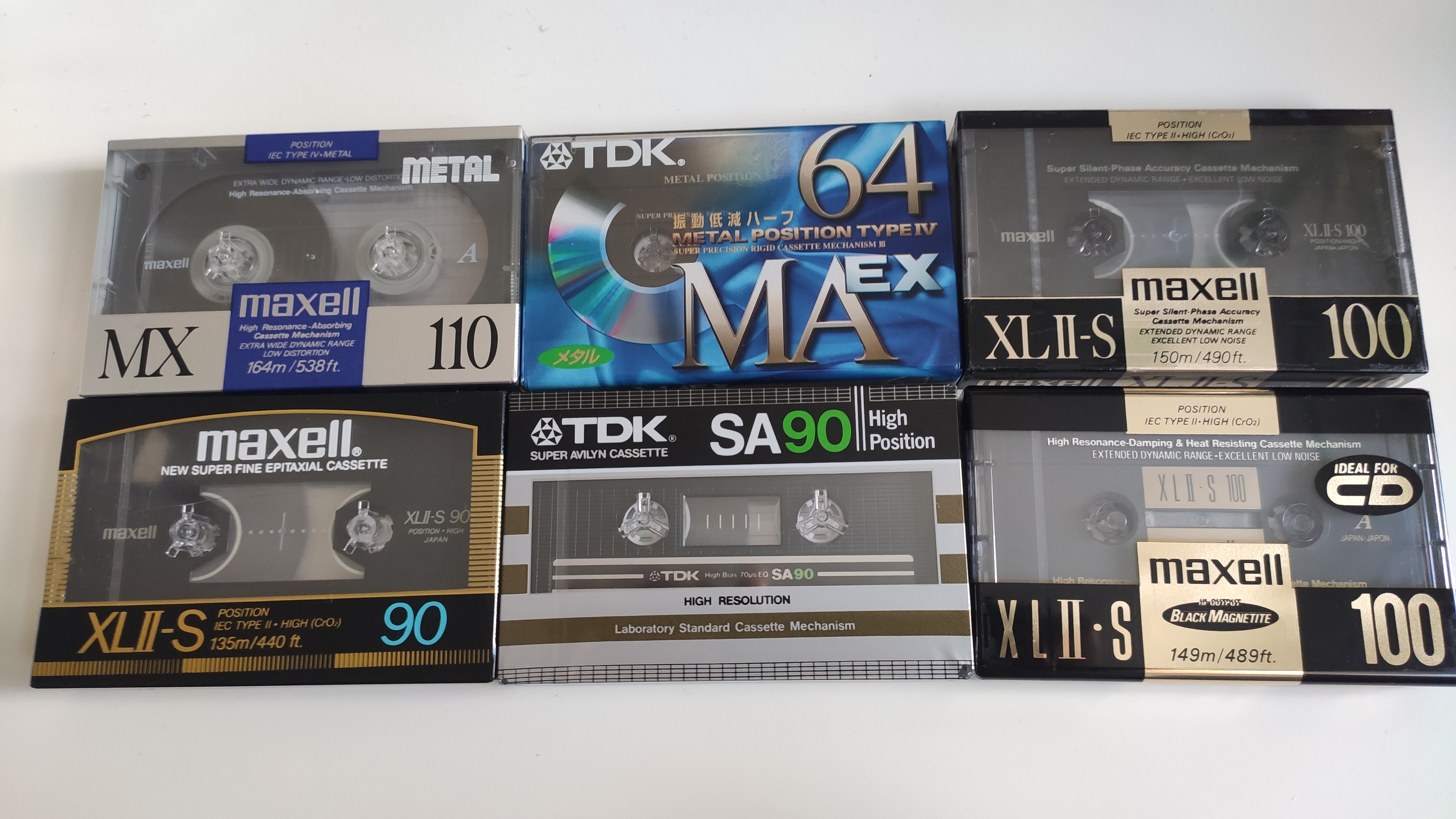 Обзор запечатанных кассет (и не только)