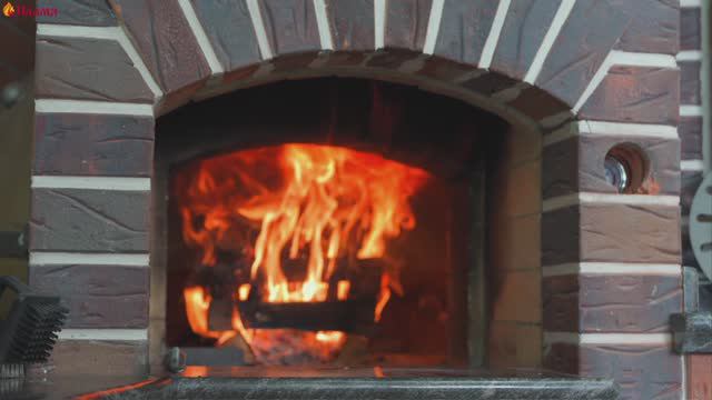 Приготовление трёх блюд в помпейской печи Маруся