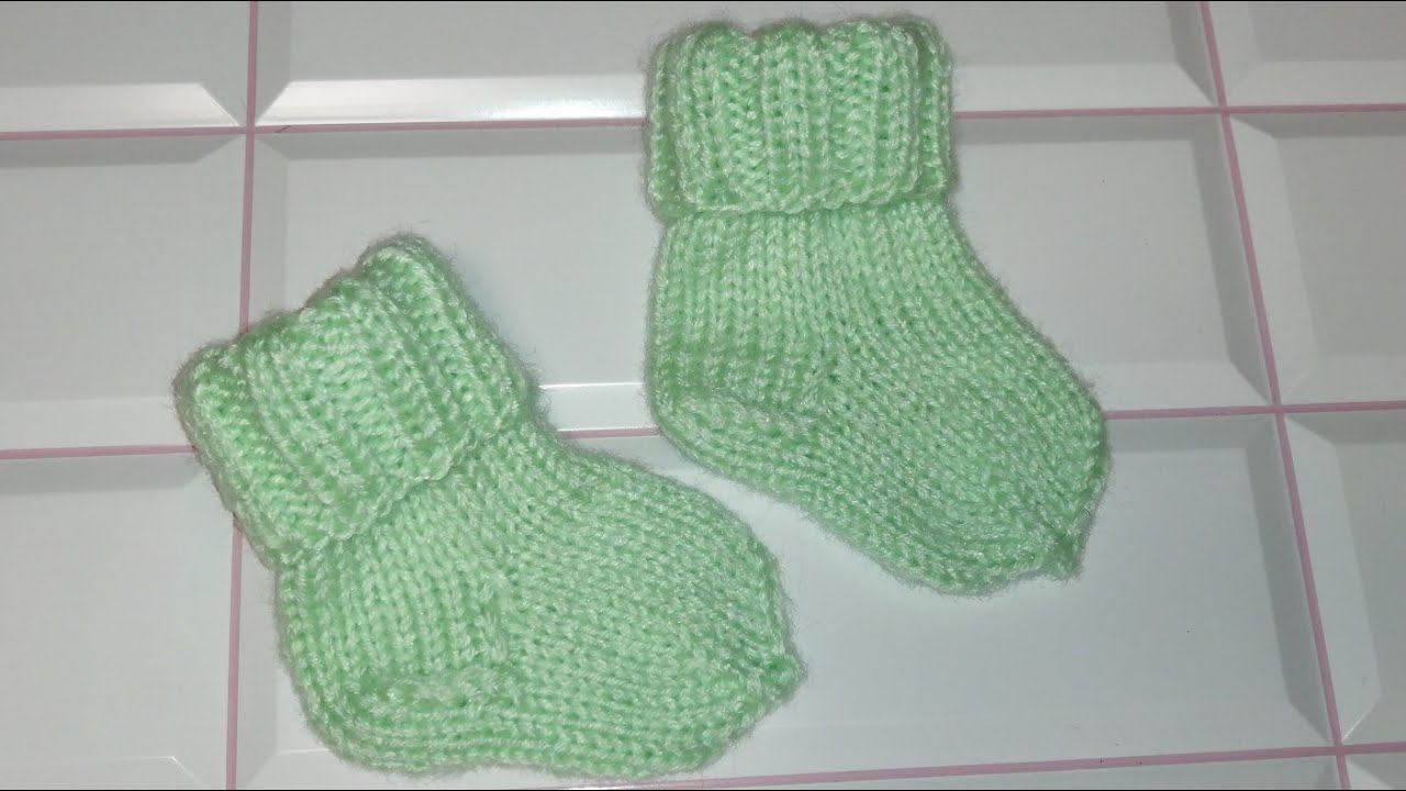 Носочки для новорожденных спицами