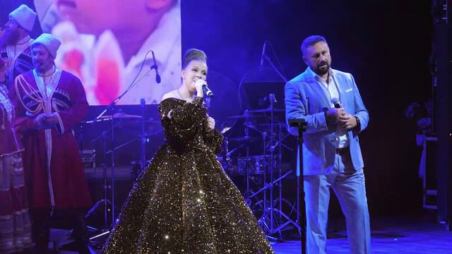 Концертная запись выступления Юрия Цейтлина и Светланы Феодуловой с композицией «Святая любовь»