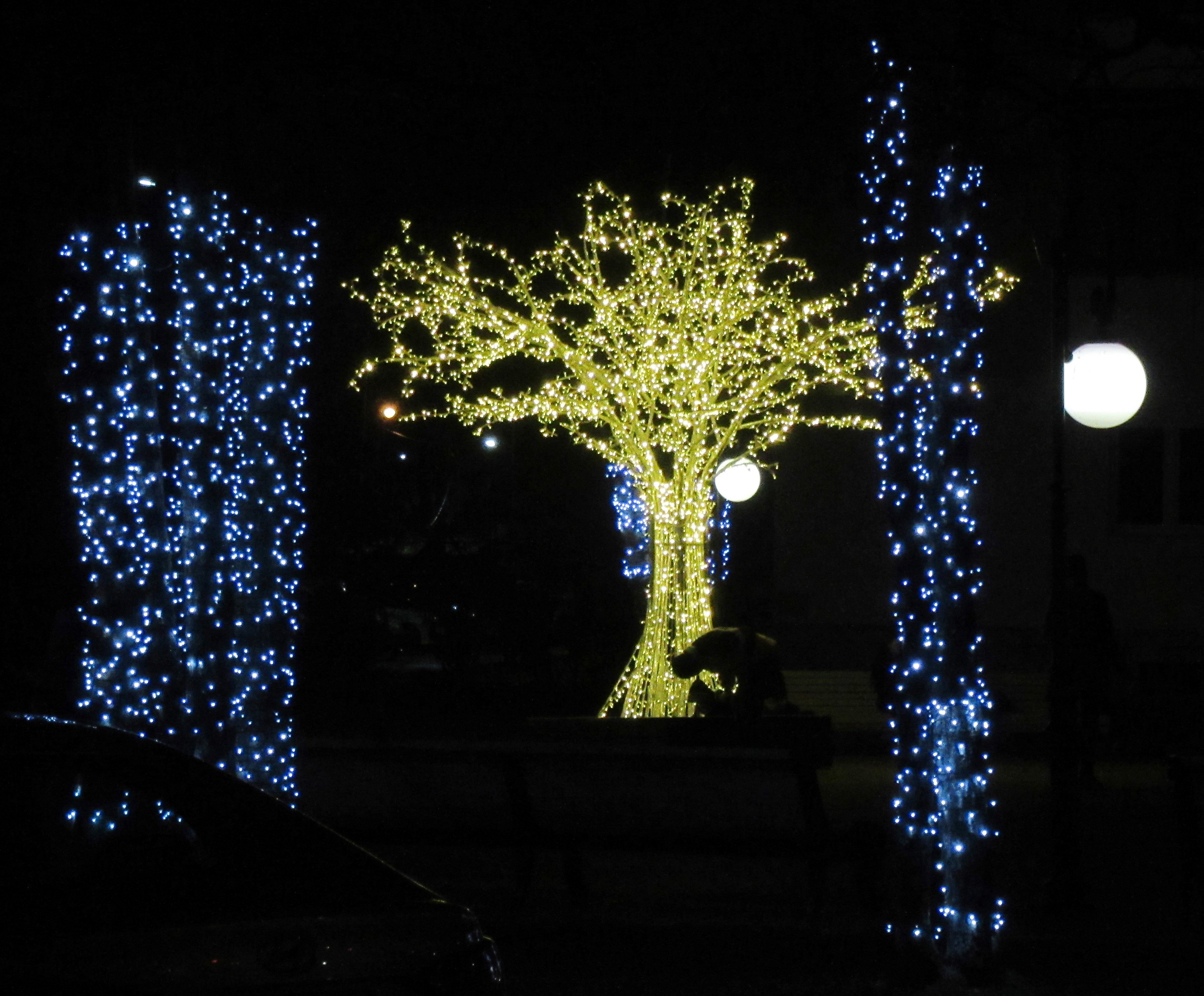 "КРУЖЕВА ЕЛЕЦКИЕ"... (Фото Юрия Сизова (г. Владимир) - Ансамбль "Воронежские девчата")