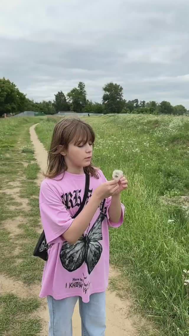 Прогулки! #cute #дети #одуванчик #лето