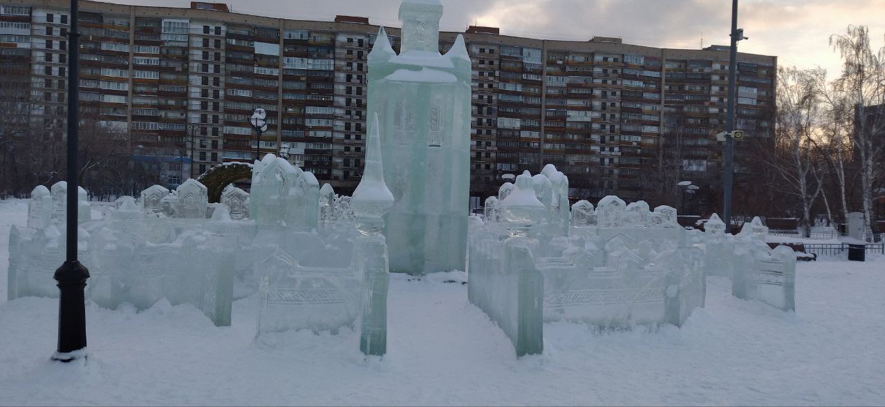 Ледяной городок. Тюмень. Драмтеатр