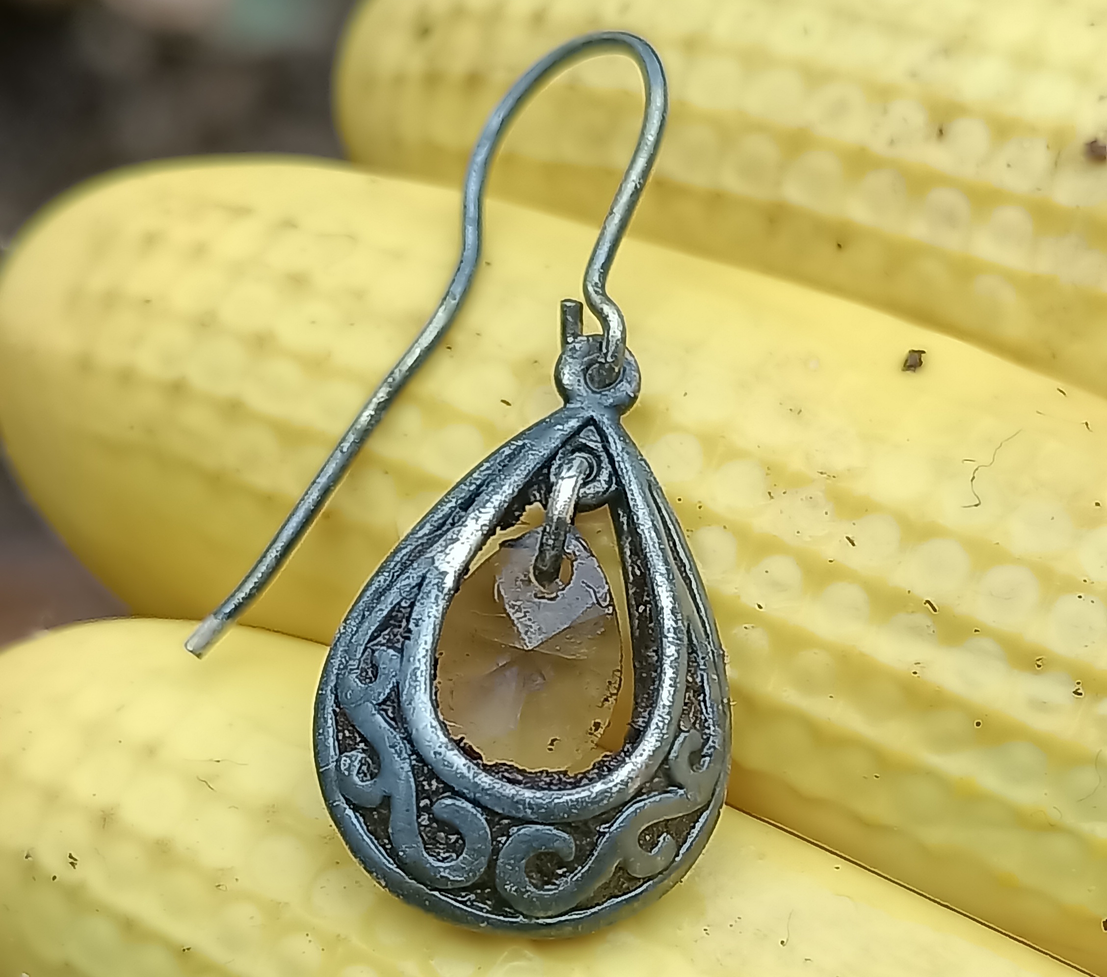 Нашла старинную серьгу! Какой век?