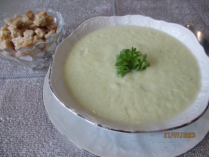 Крем-суп из кабачков