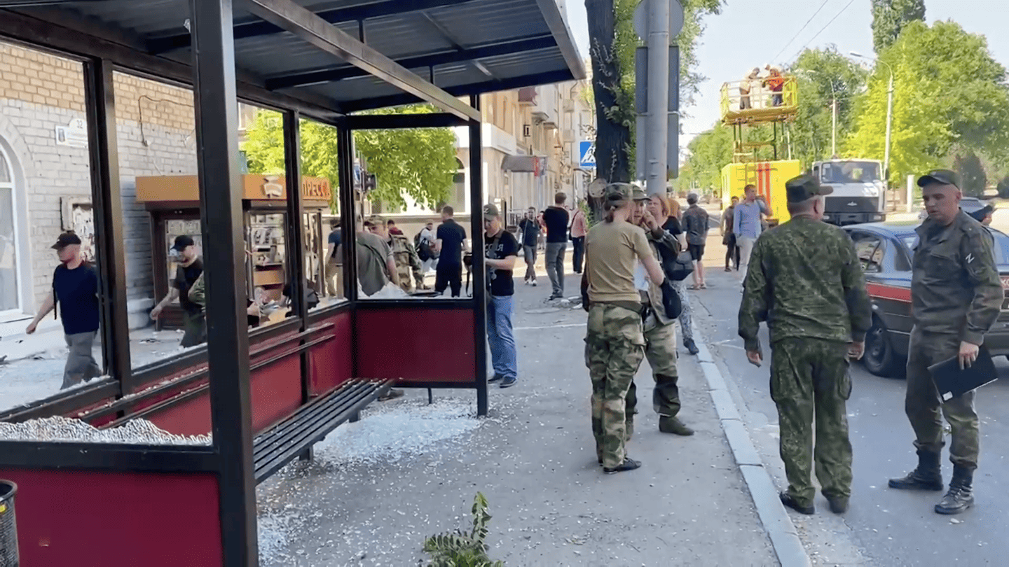 Жители Донецка рассказали об обстрелах в городе