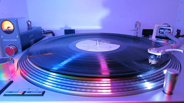 Pink Floyd - The Wall "Hey You"