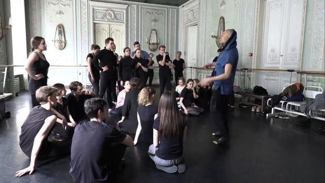 Мастер-класс Евгения Козлова по современному танцу.