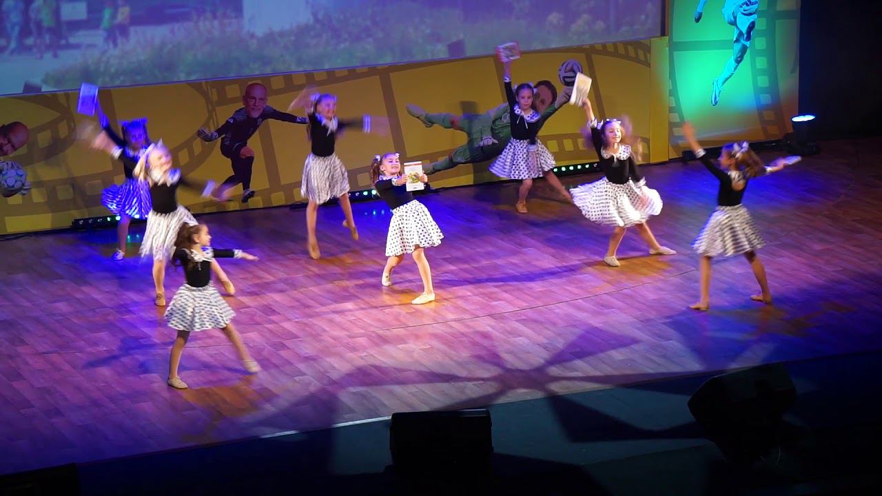 Театр танца «Элегия» - "Читайте". Выступление на фестивале «Улыбнись, Россия!». Тула 03.11.2018.