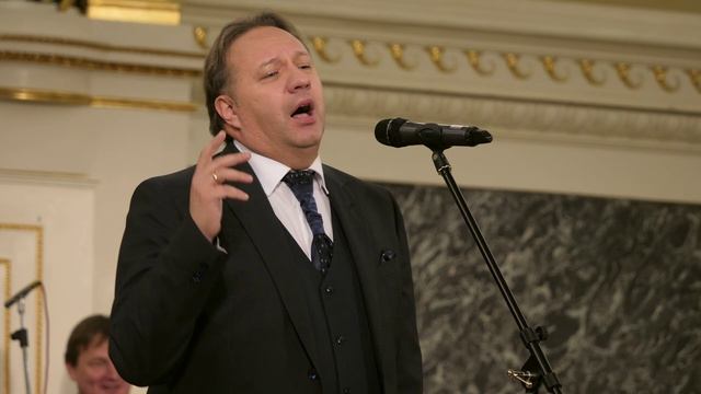 Л. Денца, стихи П. Турко. "Funiculi, Funicula" ("Фуникулер"), солист А. Захаров.