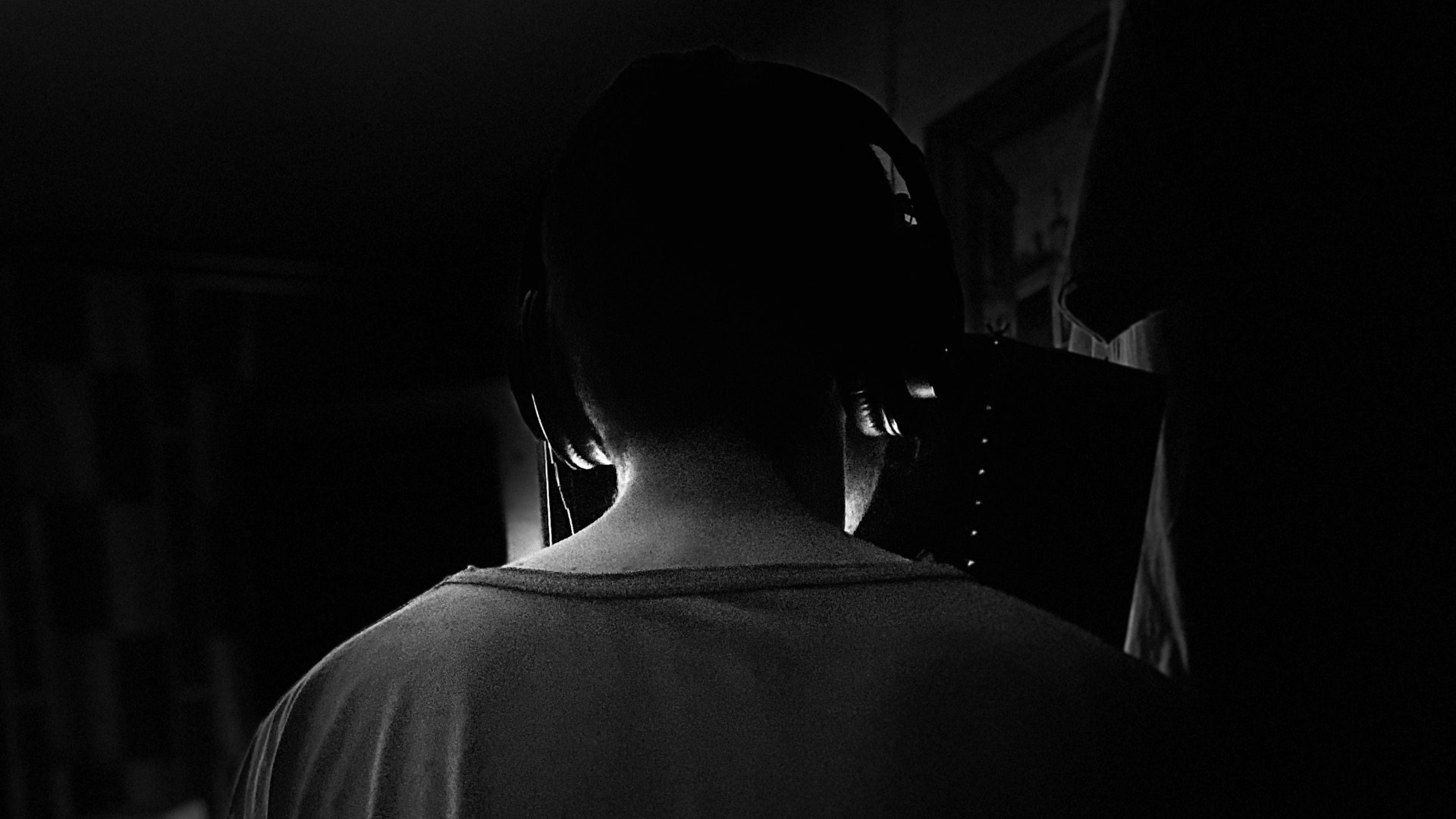 Anthony Very Virta - Глосси (Аудио)