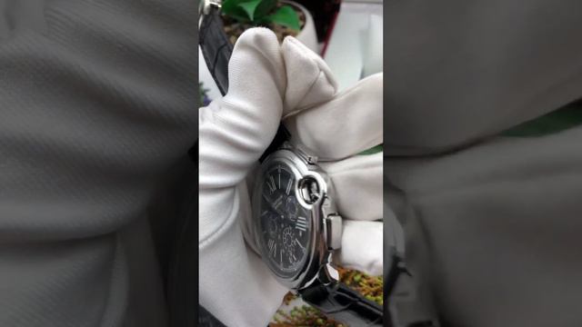 Cartier кварцевый хронограф с  темным циферблатом и ремешком