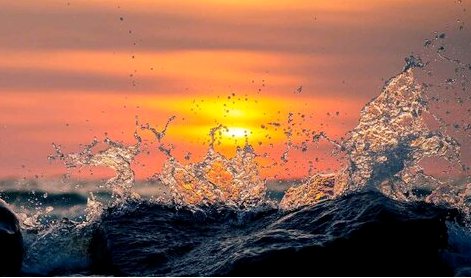 Стихотворение: "ОДНАЖДЫ". Читает автор — Елена Артёменко  Запись: июнь, 2022 года.