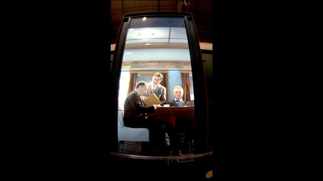 В бронированном правительственном вагоне