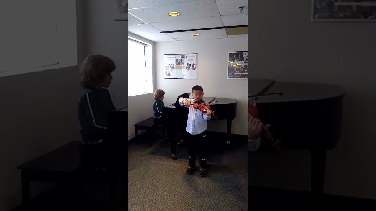 VID 20220315 161602667 (Коля аккомпанирует)